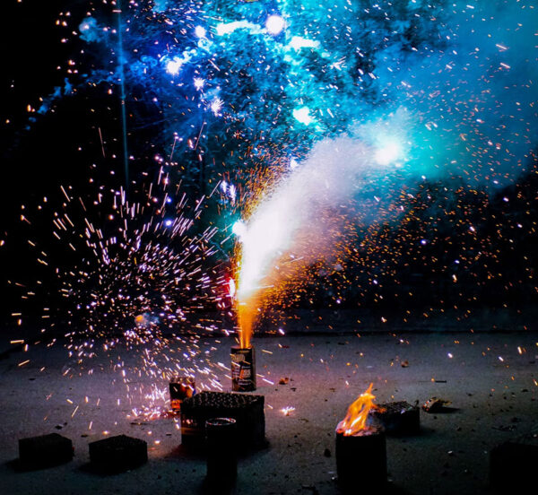 Fireworks Buyers Guide. Learn how to choose the right fireworks.
